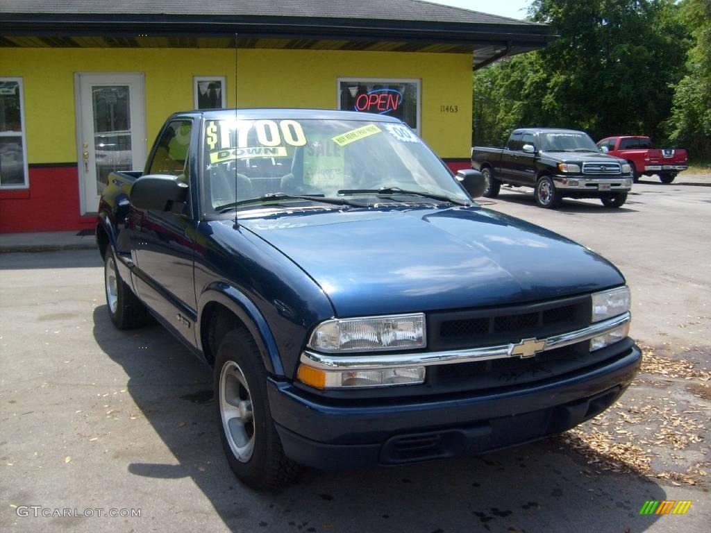 2000 Indigo Blue Metallic Chevrolet S10 LS Regular Cab 11480524