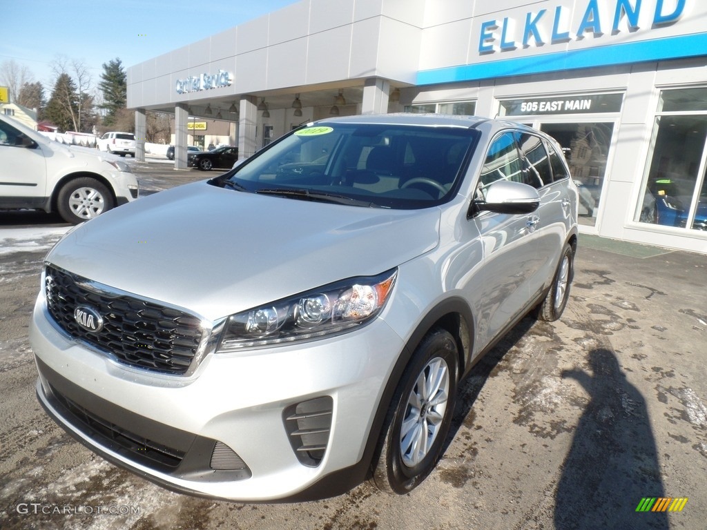 2019 Sparkling Silver Kia Sorento LX V6 #138486932 Photo #2 | GTCarLot.com - Car Color Galleries