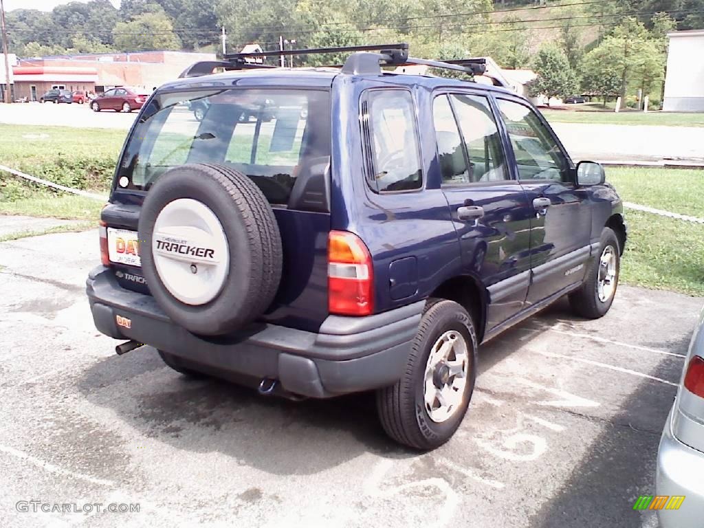 2001 Dark Blue Metallic Chevrolet Tracker Hardtop 4WD #16374697 Photo #2 | GTCarLot.com - Car ...