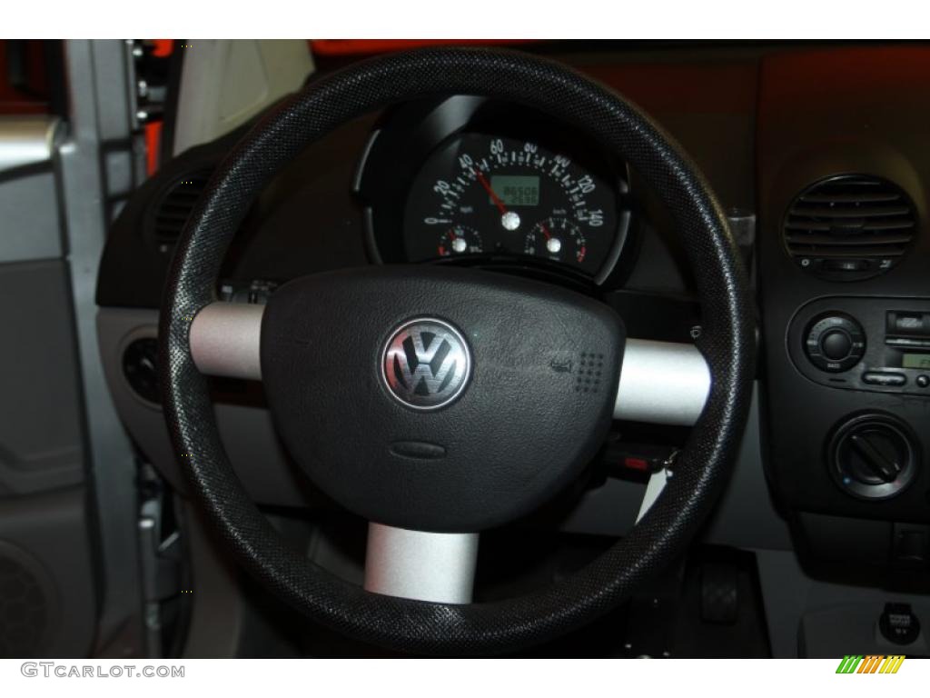 2004 Reflex Silver Metallic Volkswagen New Beetle GLS Coupe #42752890 Photo #9 | GTCarLot.com ...