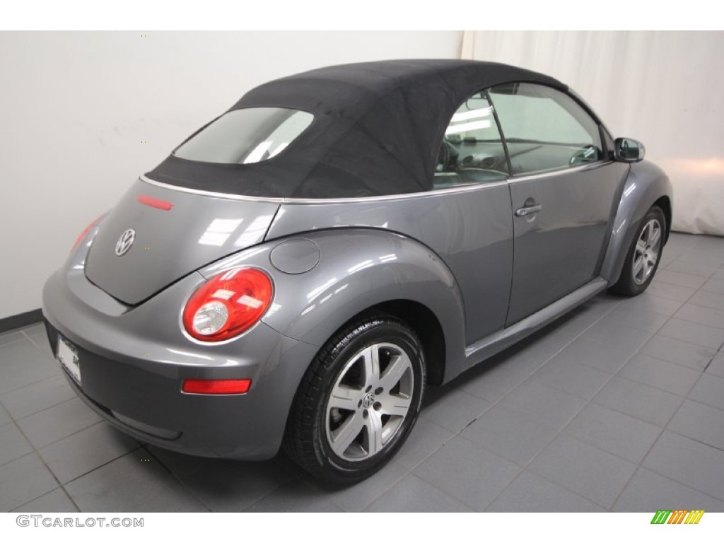 2006 Platinum Grey Volkswagen New Beetle 2.5 Convertible #69351496 Photo #10 | GTCarLot.com ...